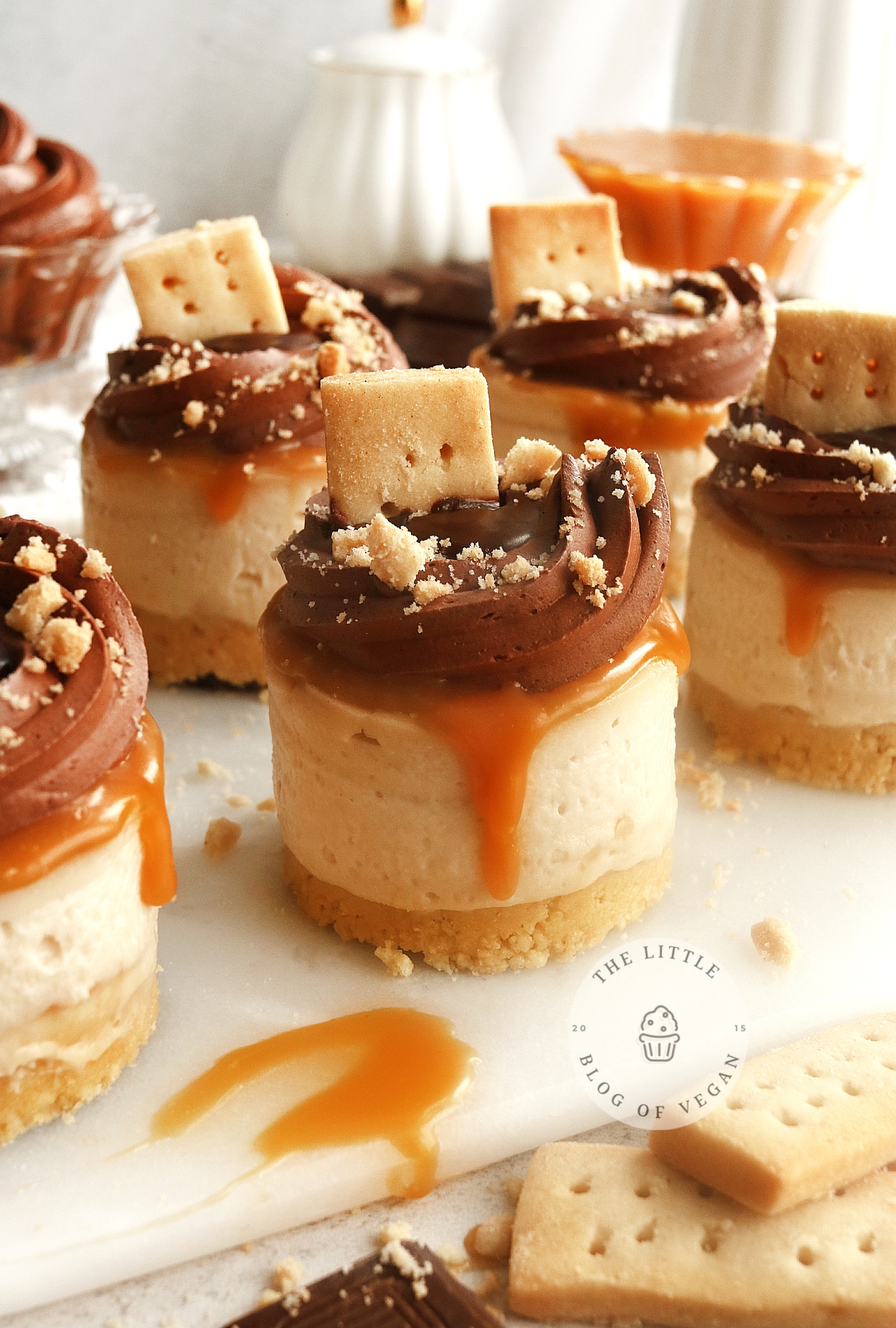 Vegan No-Bake Mini Twix Cheesecakes - The Little Blog Of Vegan